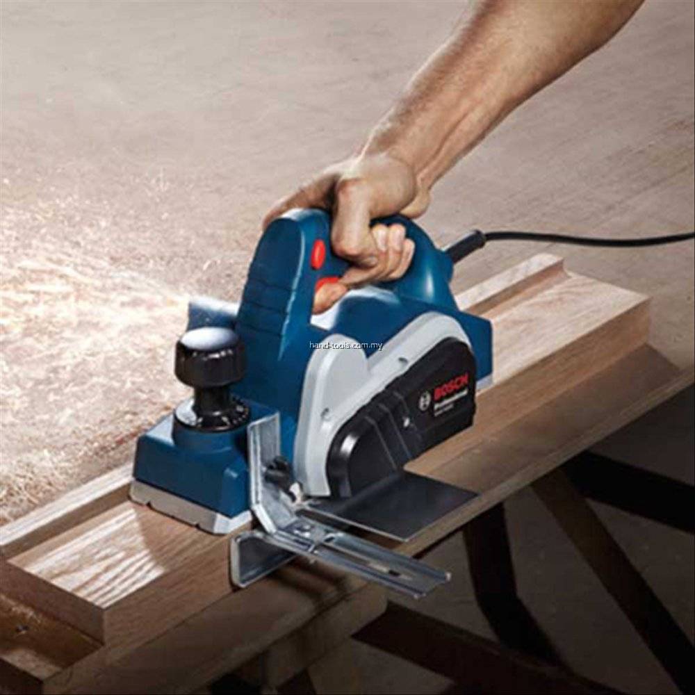 BOSCH GHO10-82 710W Planer
